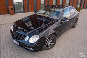 Черный Мерседес E 220 2008 в Каунас, объемом двигателя 2.20 л и пробегом 301 тыс. км за 4450 €, фото 7 на AUTOMOTO.COM.LV