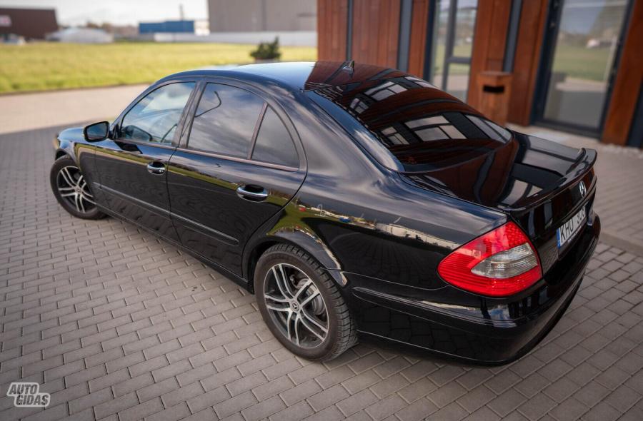 Черный Мерседес E 220 2008 в Каунас, объемом двигателя 2.20 л и пробегом 301 тыс. км за 4450 €, фото 9 на AUTOMOTO.COM.LV