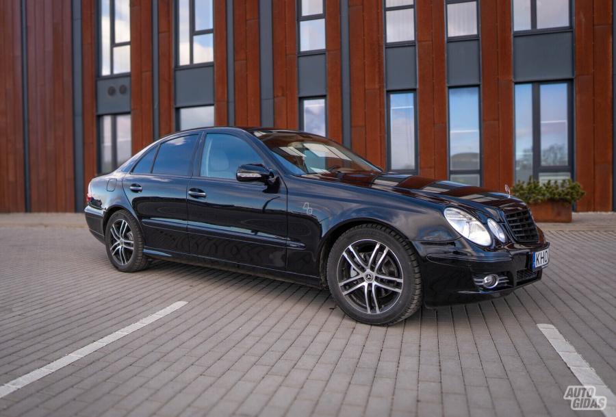 Черный Мерседес E 220 2008 в Каунас, объемом двигателя 2.20 л и пробегом 301 тыс. км за 4450 €, фото 35 на AUTOMOTO.COM.LV