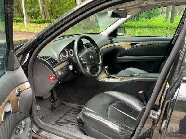Melns Mercedes-Benz E 220 2008 Rīga, ar dzinēja tilpumu 2.20 L un nobraukumu 0 tūkst. km par 3799 €, foto 9 vietnē AUTOMOTO.COM.LV