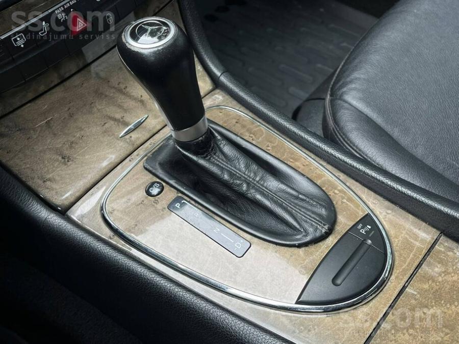 Черный Мерседес E 220 2008 в Рига, объемом двигателя 2.20 л и пробегом 0 тыс. км за 3799 €, фото 20 на AUTOMOTO.COM.LV