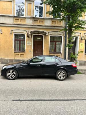 Melns Mercedes-Benz E 220 2009 Daugavpils, ar dzinēja tilpumu 2.20 L un nobraukumu 0 tūkst. km par 6300 €, foto 3 vietnē AUTOMOTO.COM.LV
