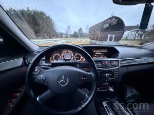 Melns Mercedes-Benz E 220 2009 Rīga, ar dzinēja tilpumu 2.20 L un nobraukumu 310 tūkst. km par 5699 €, foto 6 vietnē AUTOMOTO.COM.LV