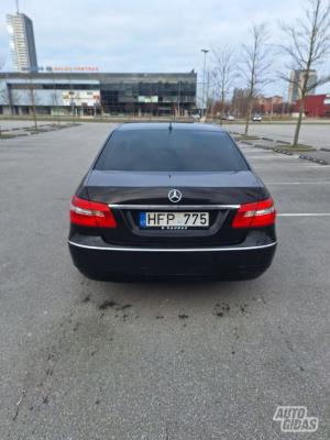 Melns Mercedes-Benz E 220 2009 Klaipėda, ar dzinēja tilpumu 2.20 L un nobraukumu 390 tūkst. km par 5500 €, foto 7 vietnē AUTOMOTO.COM.LV