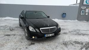 Black Mercedes-Benz E 220 2009 in Joniskis, with an engine capacity of 2.10 L and mileage of 356 thousand km for 5950 €, photo 2 on AUTOMOTO.COM.LV