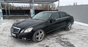 Black Mercedes-Benz E 220 2009 in Joniskis, with an engine capacity of 2.10 L and mileage of 356 thousand km for 5950 €, photo 5 on AUTOMOTO.COM.LV