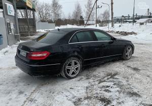 Black Mercedes-Benz E 220 2009 in Joniskis, with an engine capacity of 2.10 L and mileage of 356 thousand km for 5950 €, photo 10 on AUTOMOTO.COM.LV
