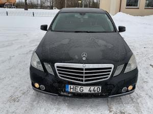 Black Mercedes-Benz E 220 2009 in Joniskis, with an engine capacity of 2.10 L and mileage of 356 thousand km for 5950 €, photo 12 on AUTOMOTO.COM.LV