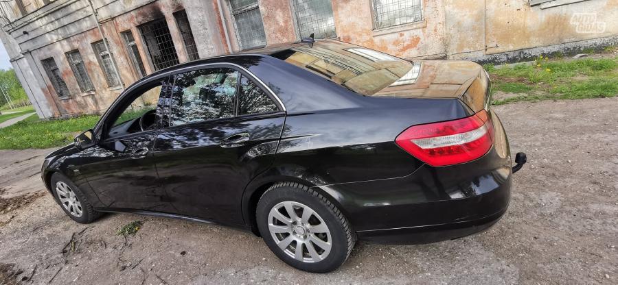 Melns Mercedes-Benz E 220 2009 Kauņa, ar dzinēja tilpumu 2.20 L un nobraukumu 532 tūkst. km par 3900 €, foto 5 vietnē AUTOMOTO.COM.LV