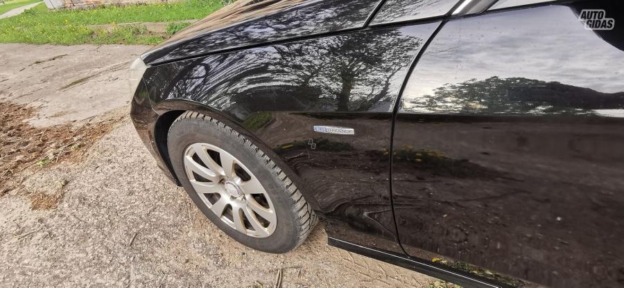 Melns Mercedes-Benz E 220 2009 Kauņa, ar dzinēja tilpumu 2.20 L un nobraukumu 532 tūkst. km par 3900 €, foto 8 vietnē AUTOMOTO.COM.LV