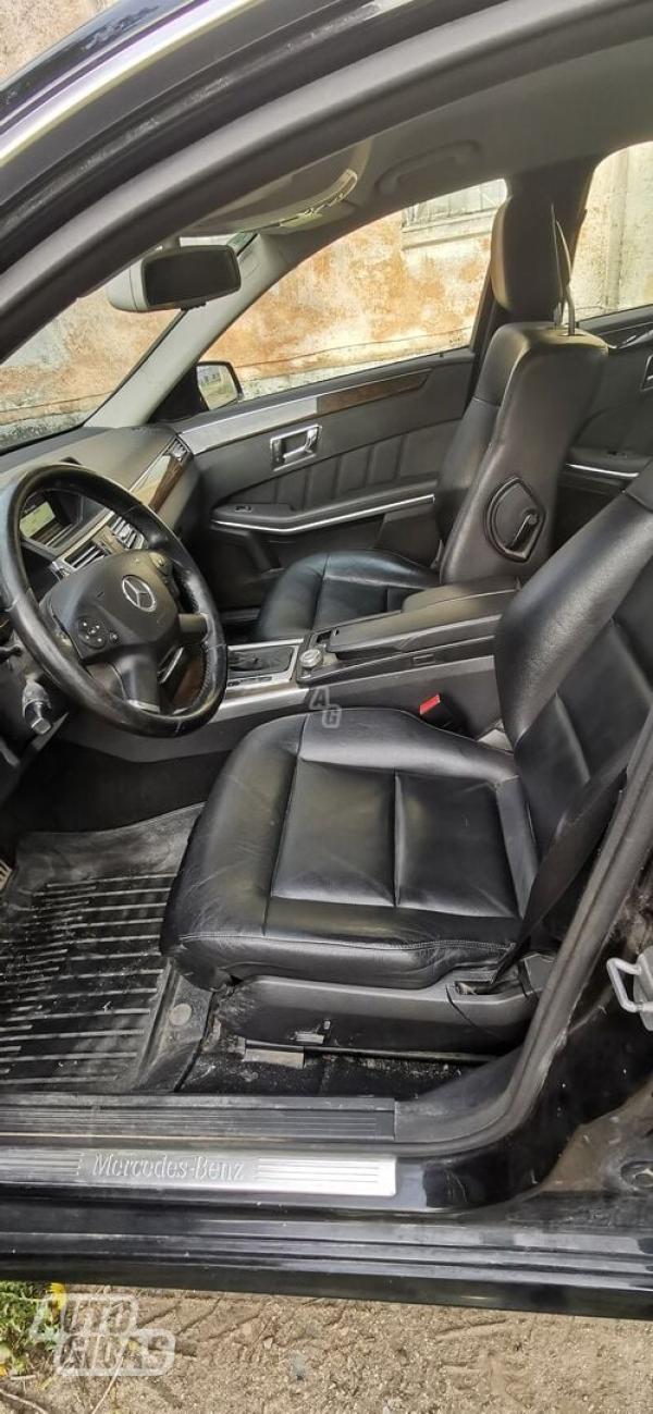 Melns Mercedes-Benz E 220 2009 Kauņa, ar dzinēja tilpumu 2.20 L un nobraukumu 532 tūkst. km par 3900 €, foto 8 vietnē AUTOMOTO.COM.LV