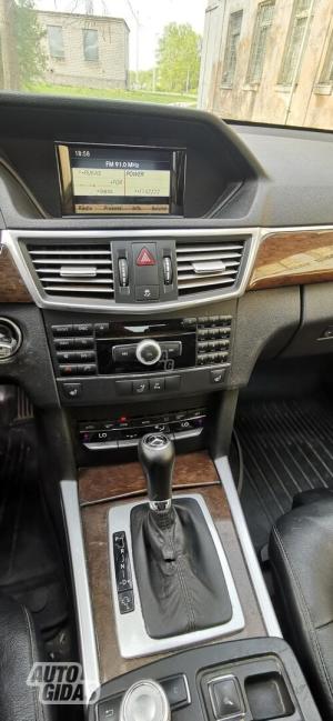 Melns Mercedes-Benz E 220 2009 Kauņa, ar dzinēja tilpumu 2.20 L un nobraukumu 532 tūkst. km par 3900 €, foto 13 vietnē AUTOMOTO.COM.LV