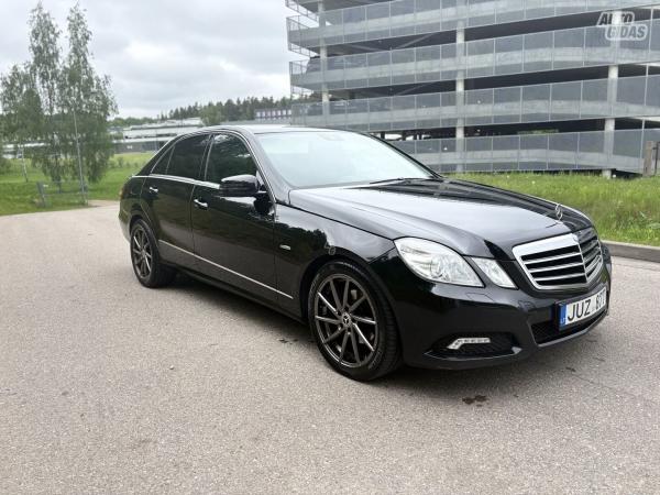 Black Mercedes-Benz E 220 2009 in Vilnius, with an engine capacity of 2.10 L and mileage of 352 thousand km for 7600 €, photo 7 on AUTOMOTO.COM.LV