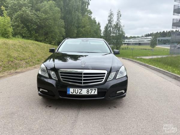 Black Mercedes-Benz E 220 2009 in Vilnius, with an engine capacity of 2.10 L and mileage of 352 thousand km for 7600 €, photo 8 on AUTOMOTO.COM.LV