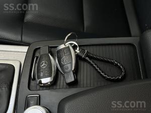 Черный Мерседес E 220 2009 в Даугавпилс, объемом двигателя 2.20 л и пробегом 0 тыс. км за 5990 €, фото 12 на AUTOMOTO.COM.LV