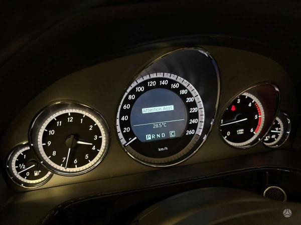 Melns Mercedes-Benz E 220 2009 Marijampole, ar dzinēja tilpumu 2.20 L un nobraukumu 273 tūkst. km par 6999 €, foto 8 vietnē AUTOMOTO.COM.LV