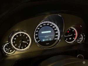 Черный Мерседес E 220 2009 в Мариямполе, объемом двигателя 2.20 л и пробегом 273 тыс. км за 6999 €, фото 9 на AUTOMOTO.COM.LV