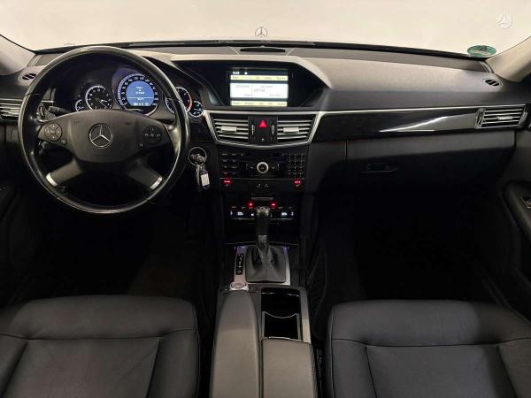 Melns Mercedes-Benz E 220 2009 Marijampole, ar dzinēja tilpumu 2.20 L un nobraukumu 273 tūkst. km par 6999 €, foto 10 vietnē AUTOMOTO.COM.LV