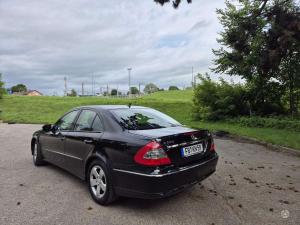 Черный Мерседес E 220 2009 в Вильнюс, объемом двигателя 2.20 л и пробегом 274 тыс. км за 6800 €, фото 6 на AUTOMOTO.COM.LV