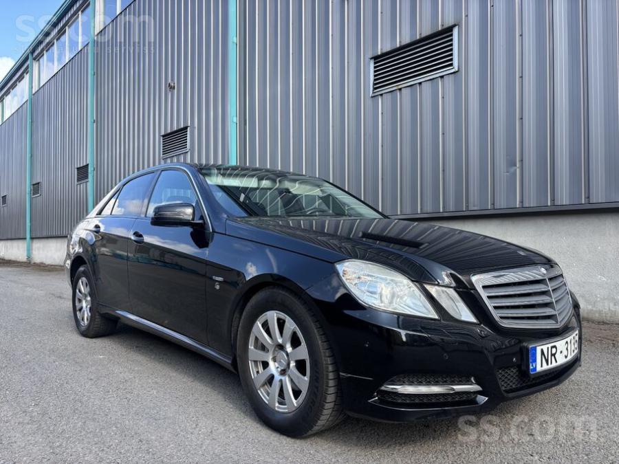 Черный Мерседес E 220 2009 в Рига, объемом двигателя 2.10 л и пробегом 322 тыс. км за 5990 €, фото 3 на AUTOMOTO.COM.LV