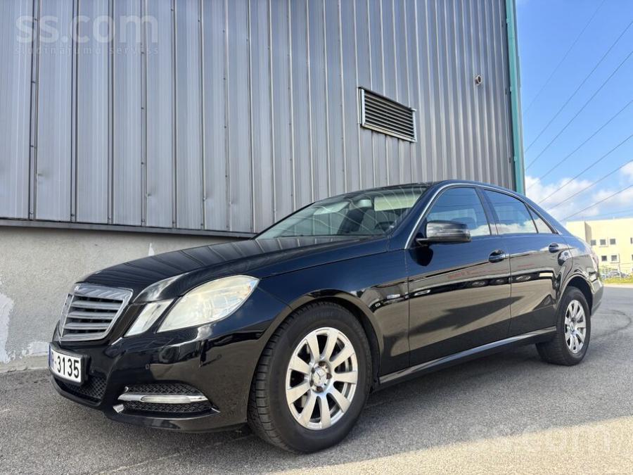 Черный Мерседес E 220 2009 в Рига, объемом двигателя 2.10 л и пробегом 322 тыс. км за 5990 €, фото 10 на AUTOMOTO.COM.LV