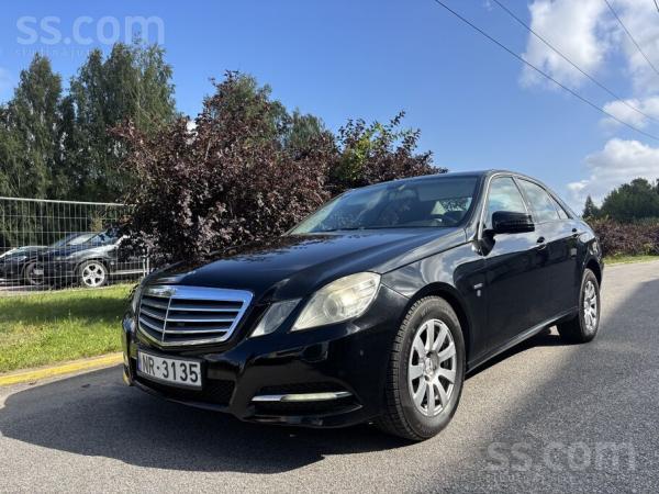 Черный Мерседес E 220 2009 в Рига, объемом двигателя 2.10 л и пробегом 322 тыс. км за 5990 €, фото 11 на AUTOMOTO.COM.LV