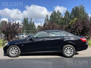 Черный Мерседес E 220 2009 в Рига, объемом двигателя 2.10 л и пробегом 322 тыс. км за 5990 €, фото 13 на AUTOMOTO.COM.LV