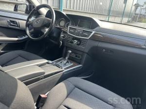 Черный Мерседес E 220 2009 в Рига, объемом двигателя 2.10 л и пробегом 322 тыс. км за 5990 €, фото 21 на AUTOMOTO.COM.LV