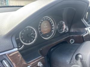 Черный Мерседес E 220 2009 в Рига, объемом двигателя 2.10 л и пробегом 322 тыс. км за 5990 €, фото 23 на AUTOMOTO.COM.LV