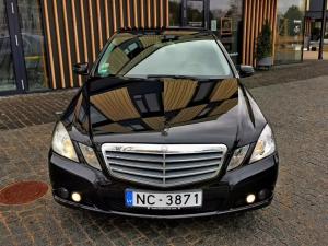 Черный Мерседес E 220 2010 в Рига, объемом двигателя 2.20 л и пробегом 248 тыс. км за 8490 €, фото 3 на AUTOMOTO.COM.LV