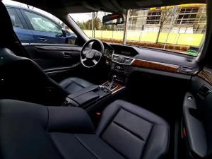 Черный Мерседес E 220 2010 в Рига, объемом двигателя 2.20 л и пробегом 248 тыс. км за 8490 €, фото 13 на AUTOMOTO.COM.LV