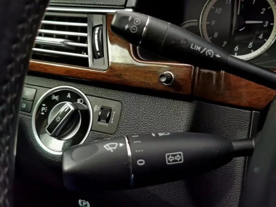 Черный Мерседес E 220 2010 в Рига, объемом двигателя 2.20 л и пробегом 248 тыс. км за 8490 €, фото 20 на AUTOMOTO.COM.LV