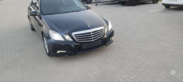 Melns Mercedes-Benz E 220 2010 Tauragė, ar dzinēja tilpumu 2.10 L un nobraukumu 320 tūkst. km par 6099 €, foto 2 vietnē AUTOMOTO.COM.LV