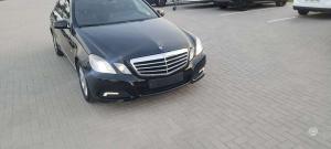 Black Mercedes-Benz E 220 2010 in Taurage, with an engine capacity of 2.10 L and mileage of 320 thousand km for 6099 €, photo 3 on AUTOMOTO.COM.LV
