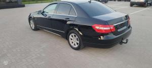 Black Mercedes-Benz E 220 2010 in Taurage, with an engine capacity of 2.10 L and mileage of 320 thousand km for 6099 €, photo 6 on AUTOMOTO.COM.LV