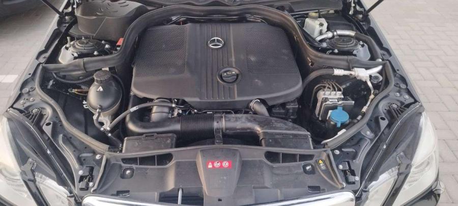 Black Mercedes-Benz E 220 2010 in Taurage, with an engine capacity of 2.10 L and mileage of 320 thousand km for 6099 €, photo 18 on AUTOMOTO.COM.LV