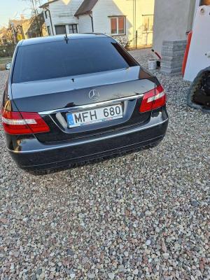 Melns Mercedes-Benz E 220 2010 Vilkaviškis, ar dzinēja tilpumu 2.14 L un nobraukumu 224 tūkst. km par 4999 €, foto 3 vietnē AUTOMOTO.COM.LV