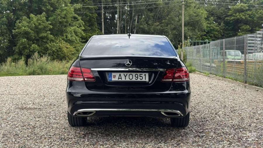 Melns Mercedes-Benz E 220 2010 Kauņa, ar dzinēja tilpumu 2.14 L un nobraukumu 388 tūkst. km par 8550 €, foto 7 vietnē AUTOMOTO.COM.LV