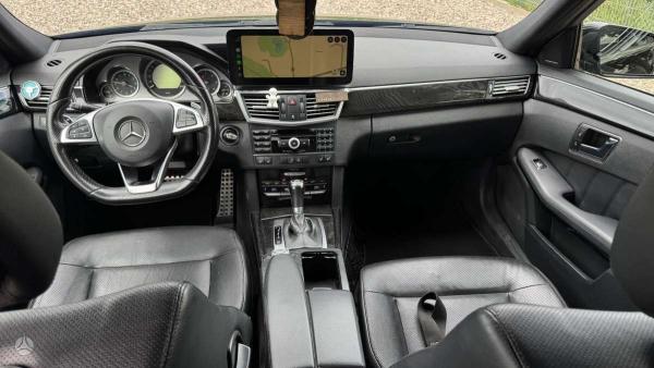 Melns Mercedes-Benz E 220 2010 Kauņa, ar dzinēja tilpumu 2.14 L un nobraukumu 388 tūkst. km par 8550 €, foto 10 vietnē AUTOMOTO.COM.LV