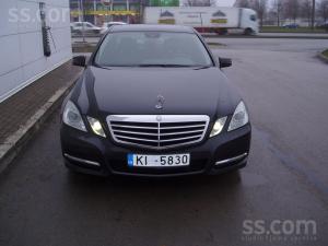 Black Mercedes-Benz E 220 2011 in Riga, with an engine capacity of 2.20 L and mileage of 264 thousand km for 7900 €, photo 3 on AUTOMOTO.COM.LV