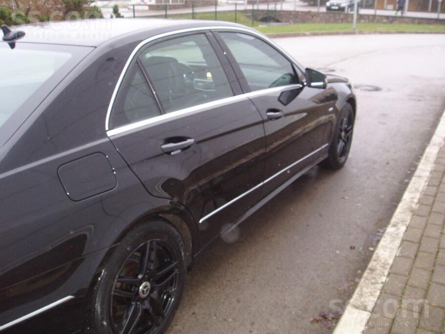 Black Mercedes-Benz E 220 2011 in Riga, with an engine capacity of 2.20 L and mileage of 264 thousand km for 7900 €, photo 6 on AUTOMOTO.COM.LV