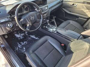 Black Mercedes-Benz E 220 2011 in Silute, with an engine capacity of 2.20 L and mileage of 313 thousand km for 2600 €, photo 6 on AUTOMOTO.COM.LV