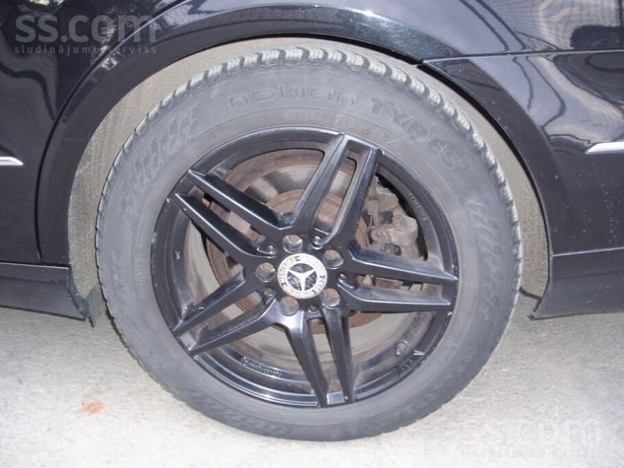 Melns Mercedes-Benz E 220 2011 Rīga, ar dzinēja tilpumu 2.20 L un nobraukumu 265 tūkst. km par 6900 €, foto 13 vietnē AUTOMOTO.COM.LV