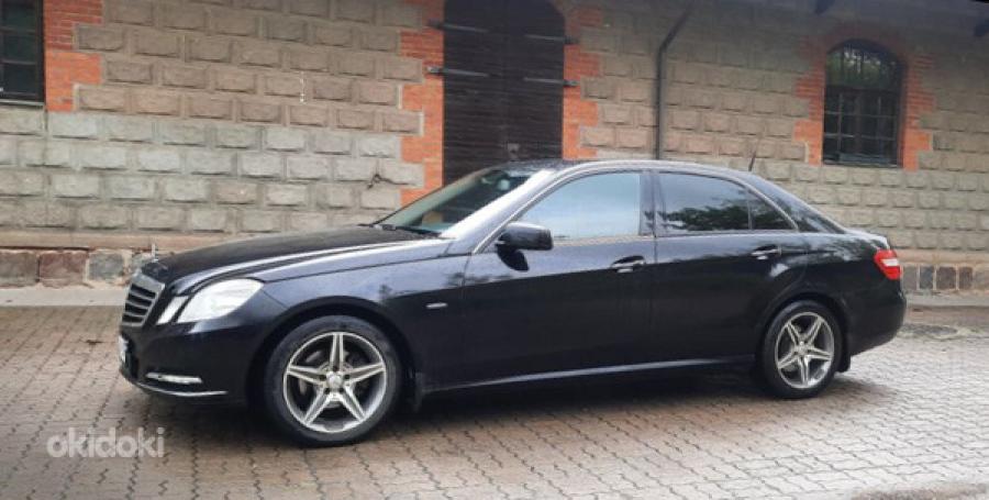 Черный Мерседес E 220 2011 в Вильянди, объемом двигателя 1.80 л и пробегом 314 тыс. км за 9950 €, фото 1 на AUTOMOTO.COM.LV