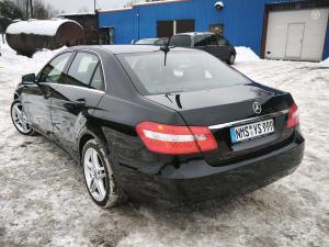 Black Mercedes-Benz E 220 2012 in Prienai, with an engine capacity of 2.20 L and mileage of 275 thousand km for 6600 €, photo 2 on AUTOMOTO.COM.LV