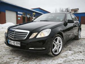 Black Mercedes-Benz E 220 2012 in Prienai, with an engine capacity of 2.20 L and mileage of 275 thousand km for 6600 €, photo 3 on AUTOMOTO.COM.LV
