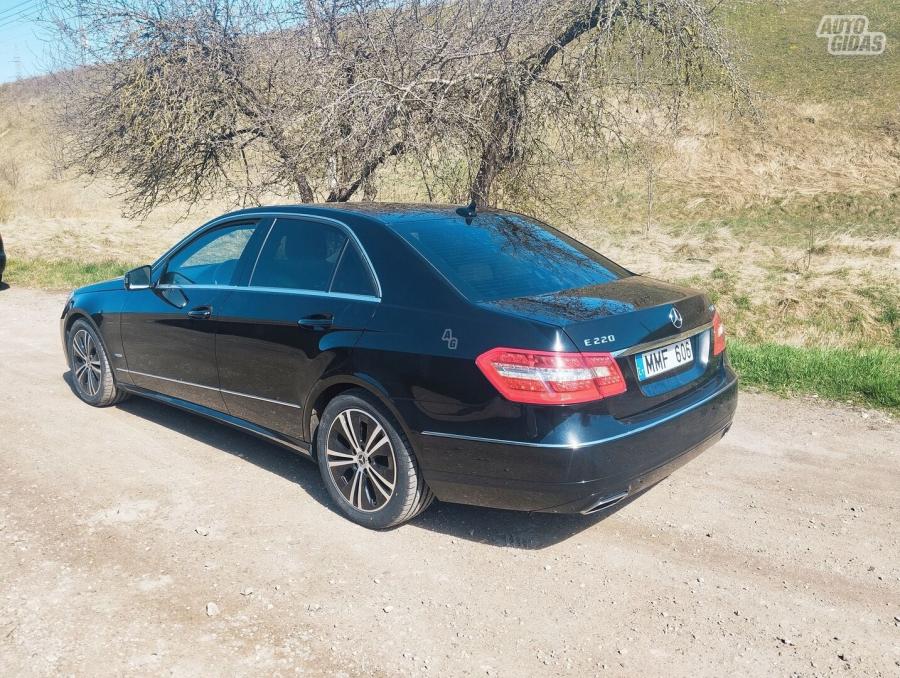 Melns Mercedes-Benz E 220 2012 Jonava, ar dzinēja tilpumu 2.20 L un nobraukumu 278 tūkst. km par 9000 €, foto 3 vietnē AUTOMOTO.COM.LV