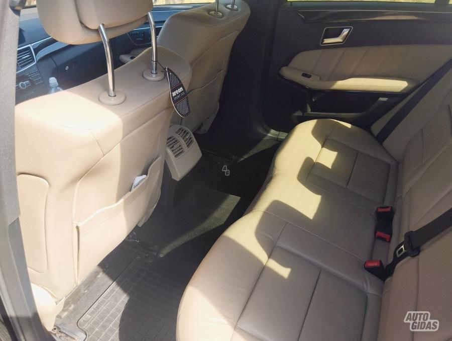 Melns Mercedes-Benz E 220 2012 Jonava, ar dzinēja tilpumu 2.20 L un nobraukumu 278 tūkst. km par 9000 €, foto 6 vietnē AUTOMOTO.COM.LV