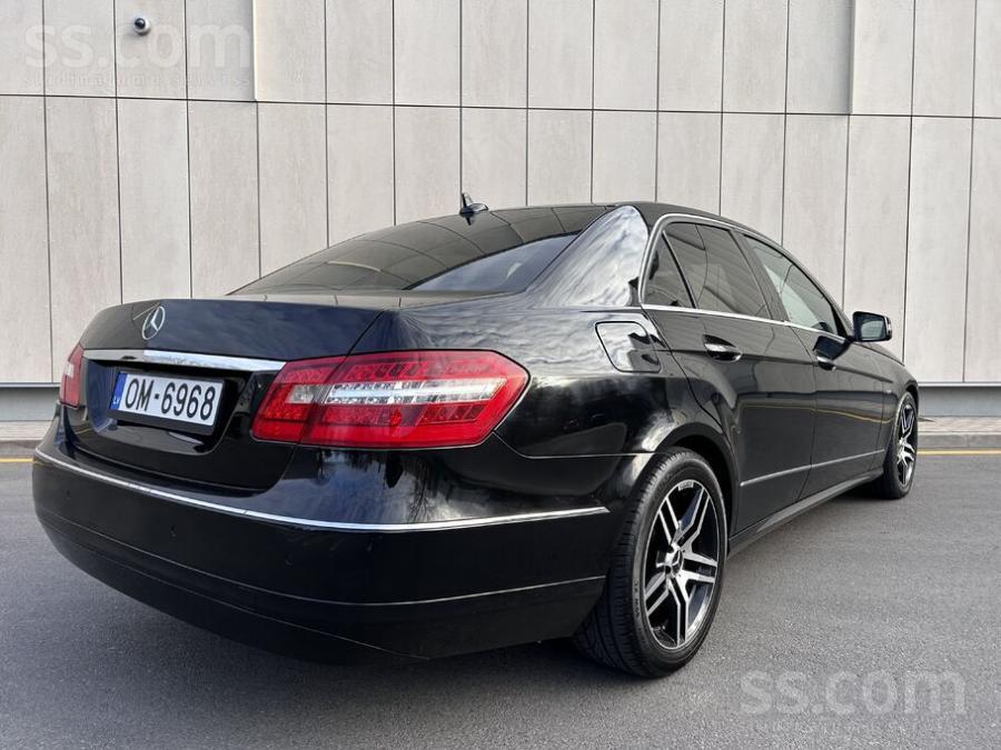 Melns Mercedes-Benz E 220 2012 Rīga, ar dzinēja tilpumu 2.20 L un nobraukumu 303 tūkst. km par 5750 €, foto 8 vietnē AUTOMOTO.COM.LV