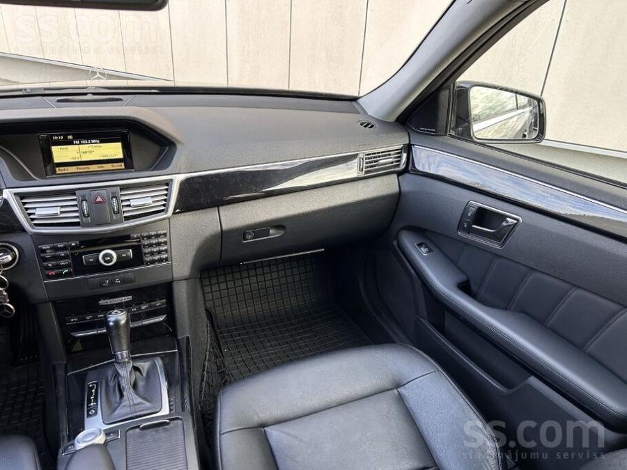 Melns Mercedes-Benz E 220 2012 Rīga, ar dzinēja tilpumu 2.20 L un nobraukumu 303 tūkst. km par 5750 €, foto 14 vietnē AUTOMOTO.COM.LV